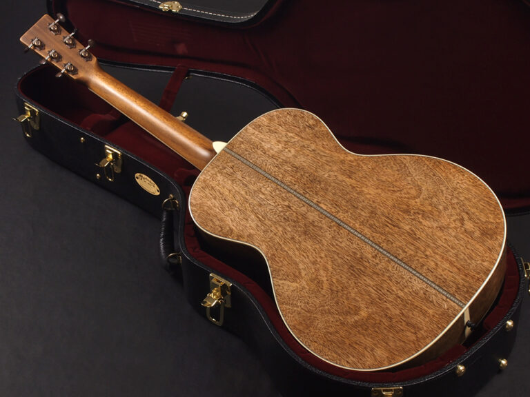 Martin CEO-9 Mango Sunset Sunburst 税込販売価格 ￥368,000- 中古 『クリス・マーティン4世』によっ ...