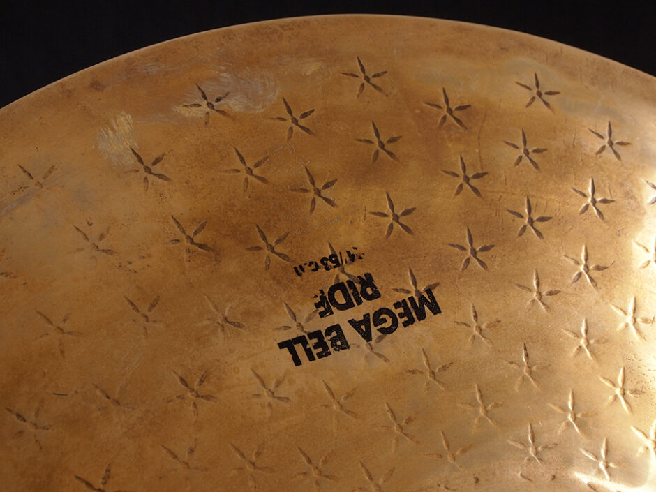 Zildjian Z Mega Bell Ride 21″ 3538g ソニックス特価 ￥34,800- 中古 極めてラウドで圧倒的なベル ...